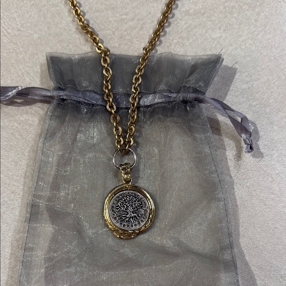 Tat2 | Jewelry | Nwot Tat2 Gold Guna Wax Seal Necklace | Poshmark